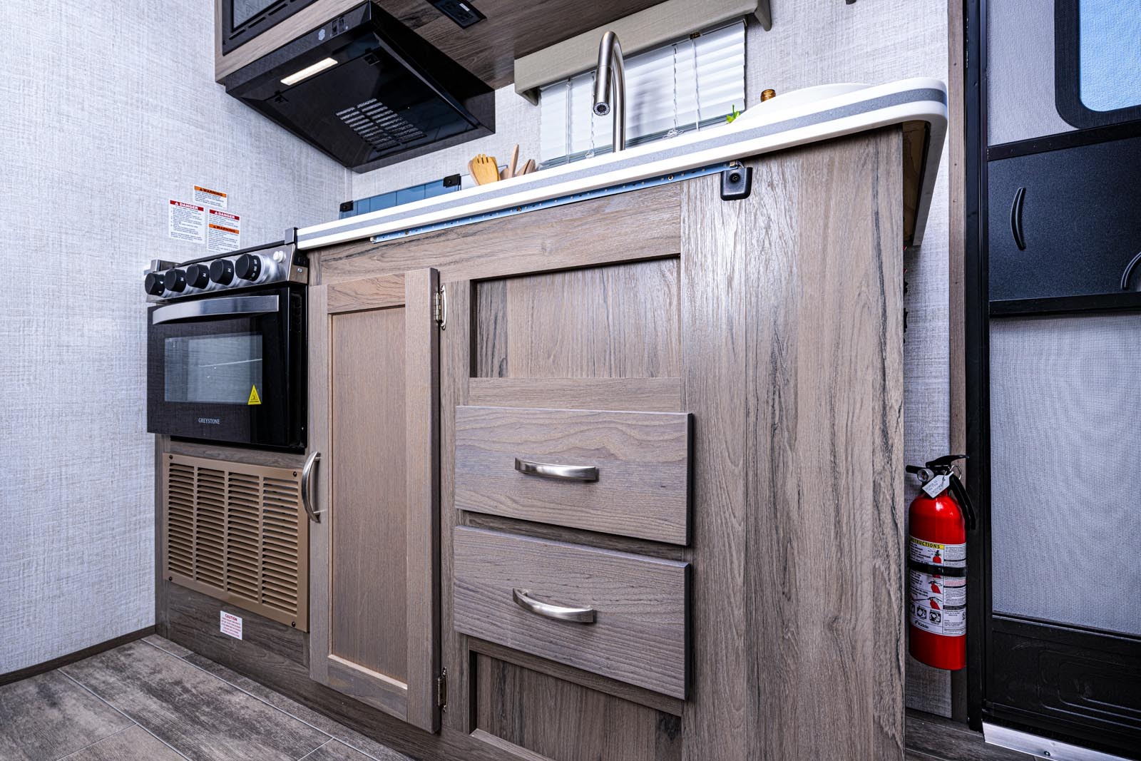 2022 Gulfstream Vista Cruiser 23RSS - Garvins RV And Adventures